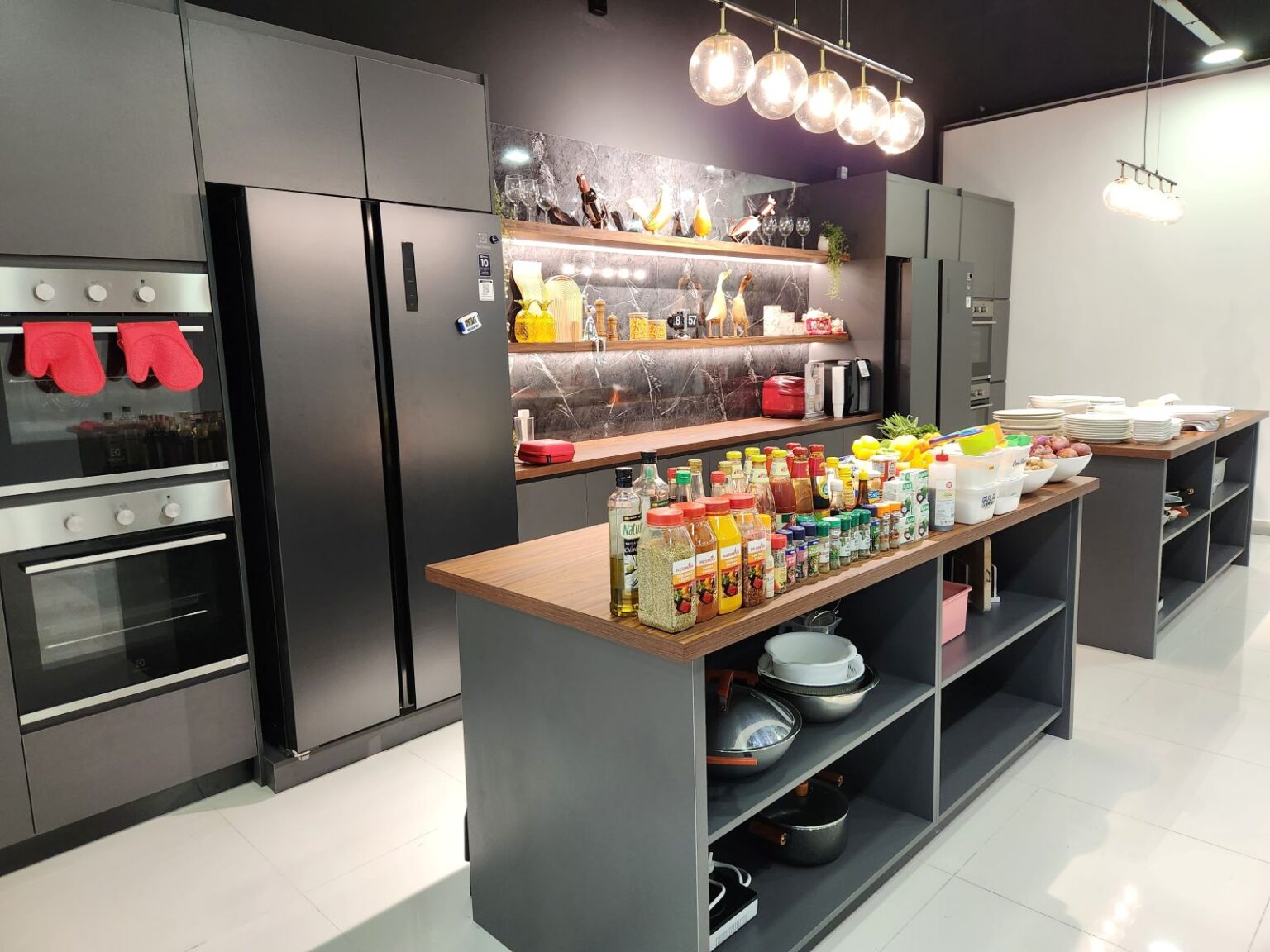 Culinary Team Building Activities in Malaysia - Kitchen Showdown Malaysia